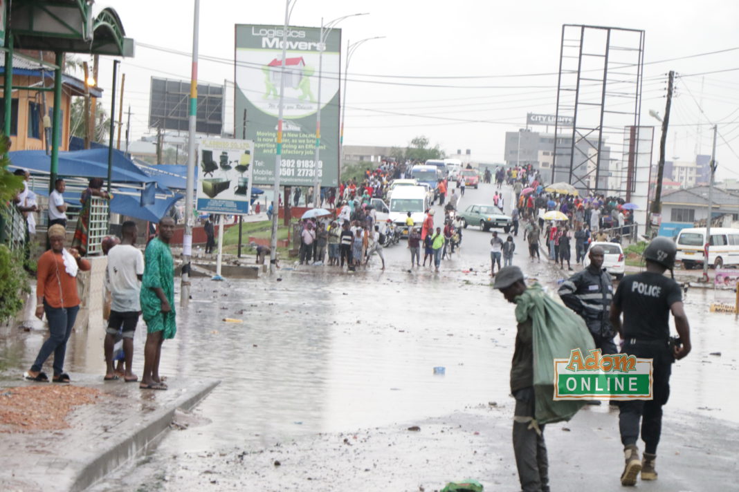 Exclusive photos of Accra flooding as Police rescue flood victims ...