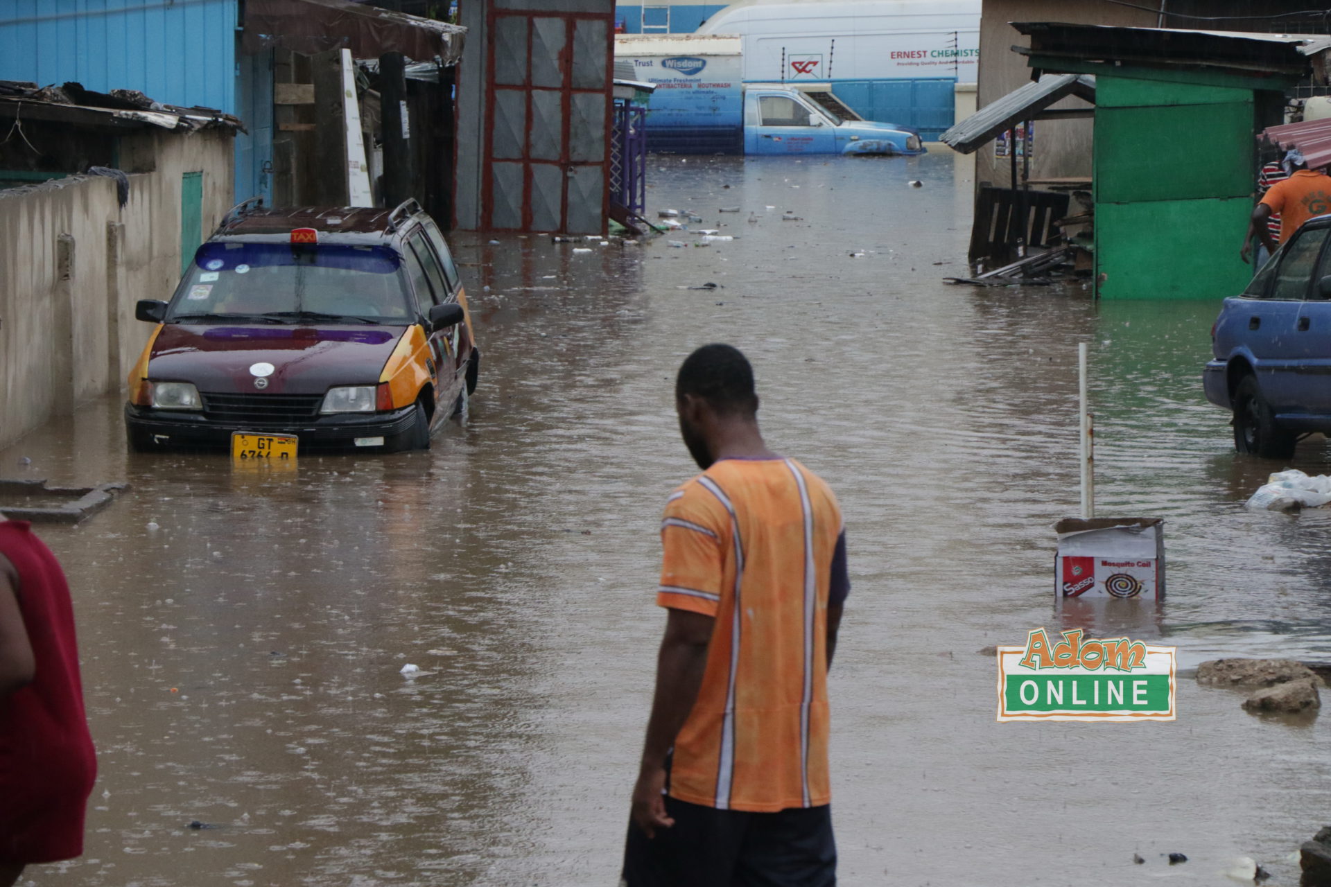 Exclusive photos of Accra flooding as Police rescue flood victims ...