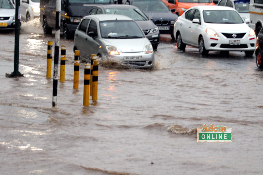 Exclusive photos of Accra flooding as Police rescue flood victims ...