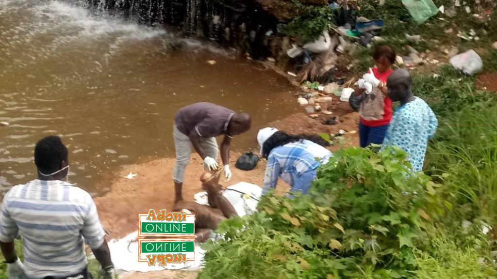 Photos: Man found dead in storm drain in Tamale - Adomonline.com