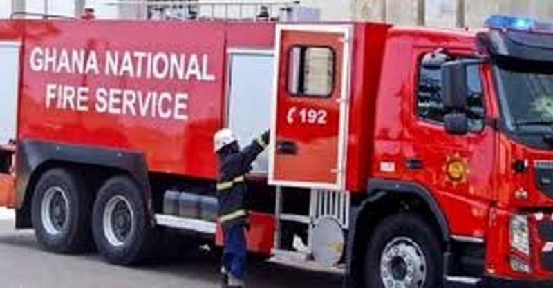 Ghana Fire Service personnel using fire-resistant jackets - Adomonline.com