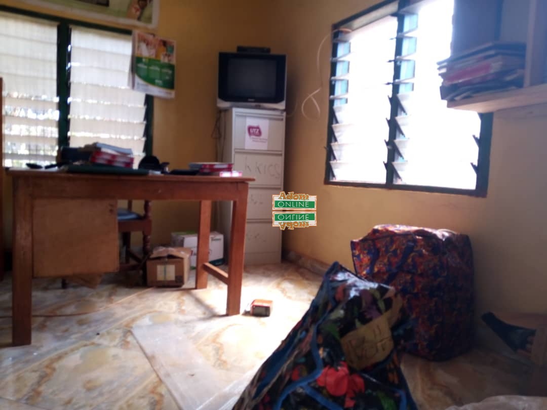 Photos+Audio: Robbers strike again; rob cocoa depot at Juaboso ...