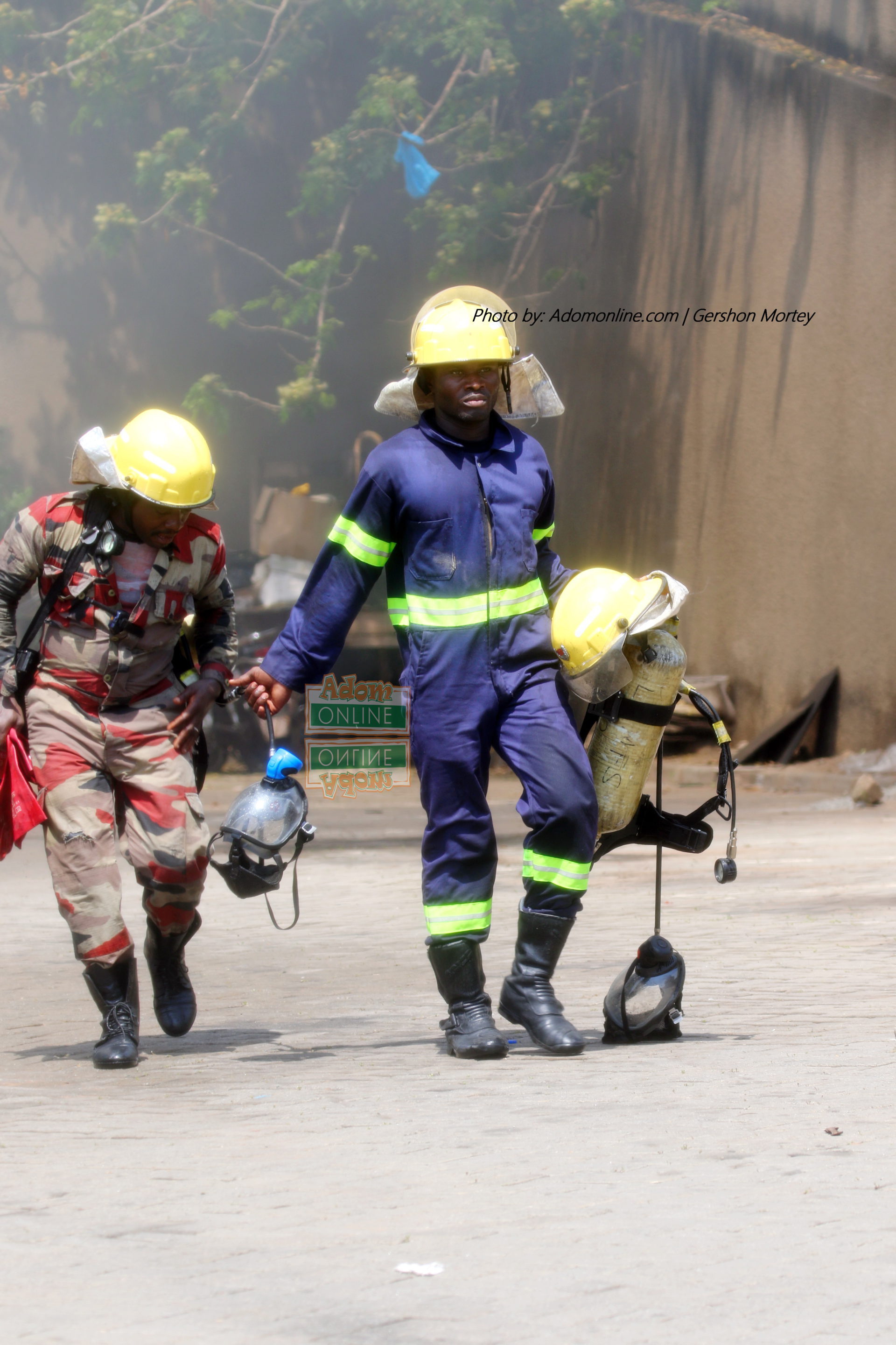 Exclusive photos of firefighters in action at GRA office in Accra ...