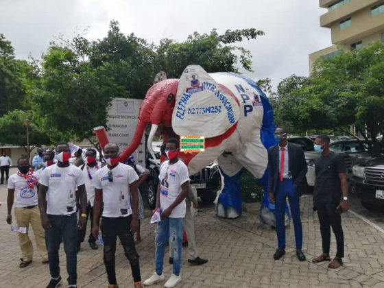 Tema East independent parliamentary aspirant joins NPP - Adomonline.com