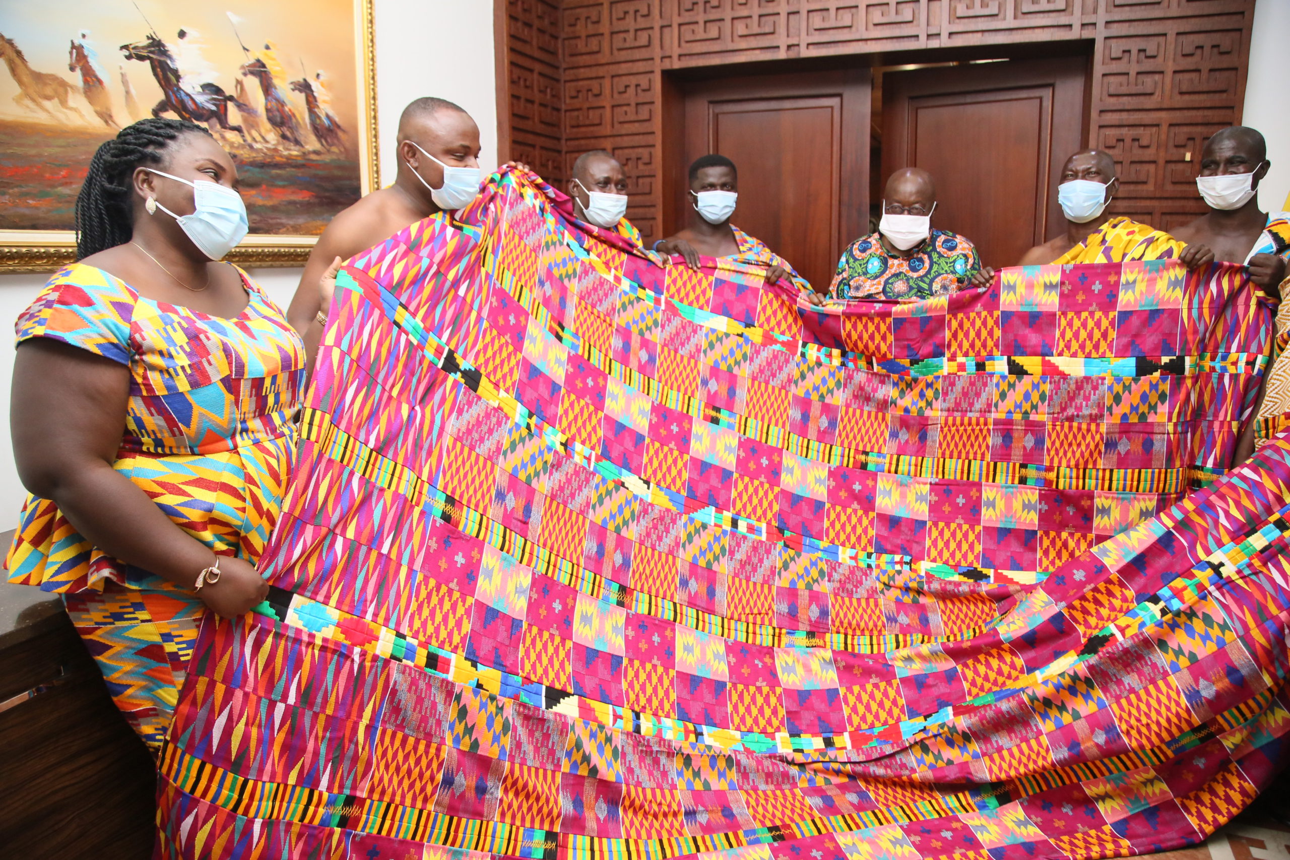 Government to set up Kente Village - Adomonline.com