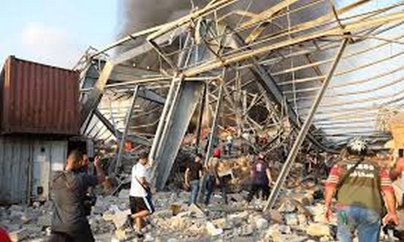 Beirut blast: Frantic search for survivors of deadly explosion ...