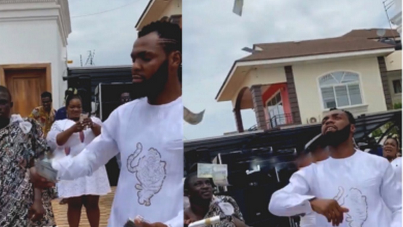 Guests fight over Rev Obofour's cash [Watch] - Adomonline.com