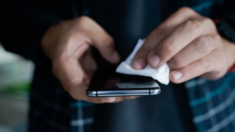 Covid-19 virus 'survives on phone and cash for 28 days' - Adomonline.com
