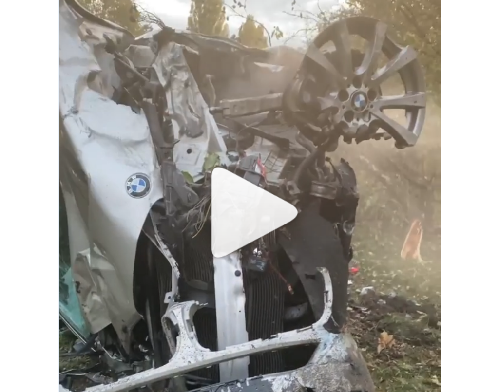 Top Nigerian comedian breaks down in tears following car crash that got ...