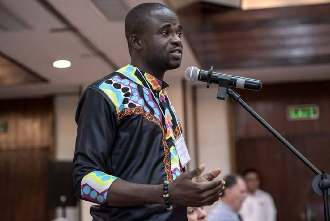 Manasseh Azure Awuni grabs top award - Adomonline.com