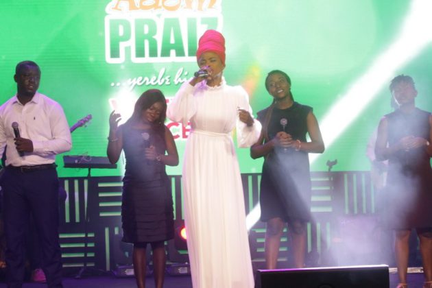Adom Praiz 2020: Diana Asamoah takes patrons down memory lane with powerful worship tunes [Video ...