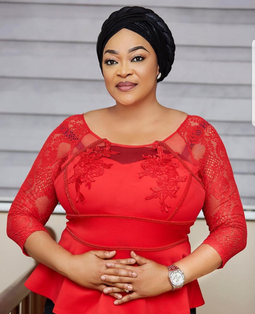 Kalsoume Sinare scatters internet with rare photo of hubby, sons ...