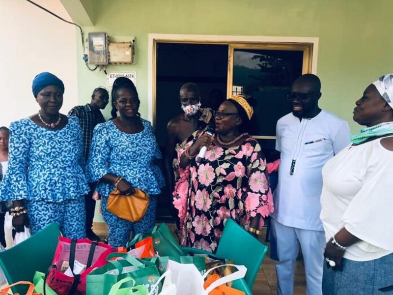 PHOTOS: Awua Dankwa Education Foundation fetes widows, orphans and aged ...