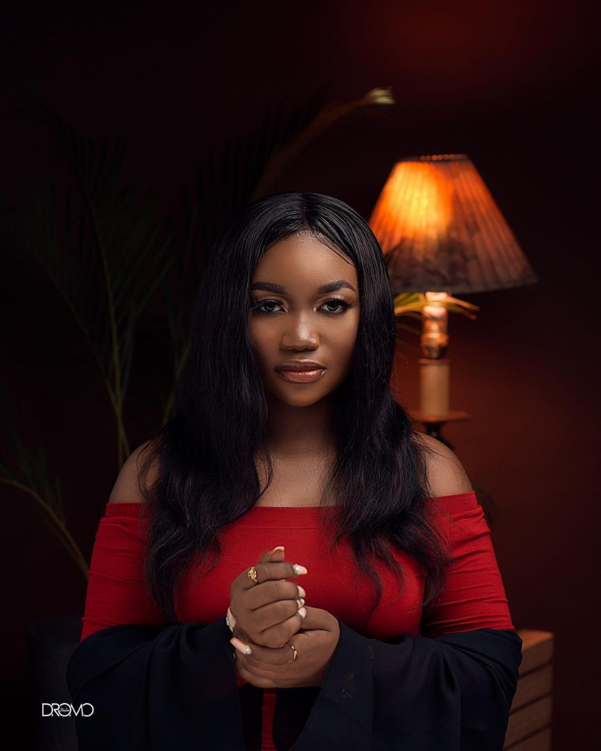 Promising afrobeat queen Ohenewaa seals 5-year management deal with ...