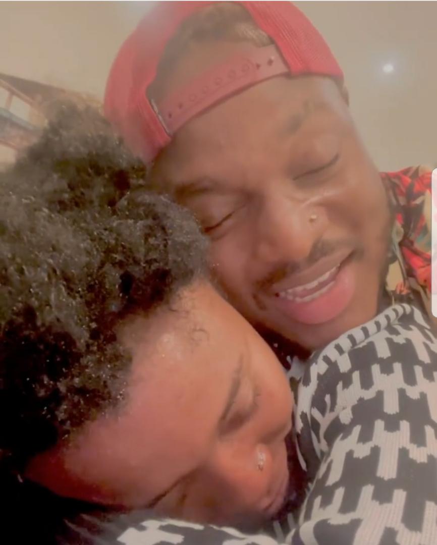 Love in the air: Keche Andrew sings for wife in latest video ...