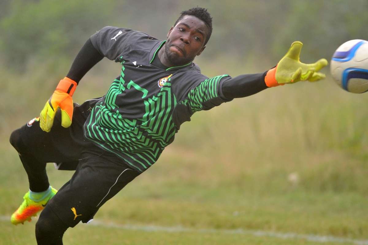 Black Stars goalkeeper Ati Zigi buys roasted plantain for Swiss ...