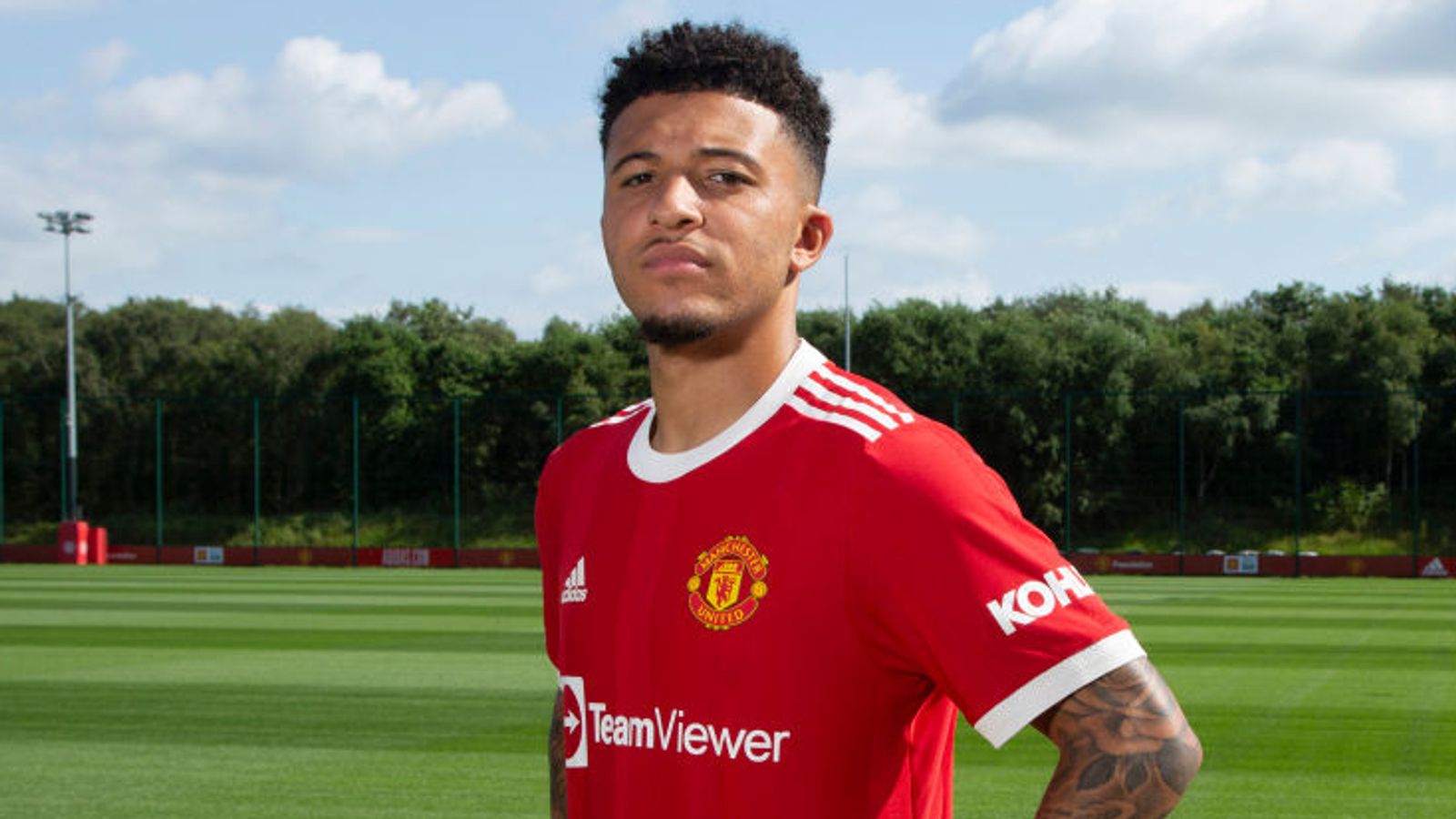 Manchester United sign Sancho from Borussia Dortmund for £73m - Adomonline.com