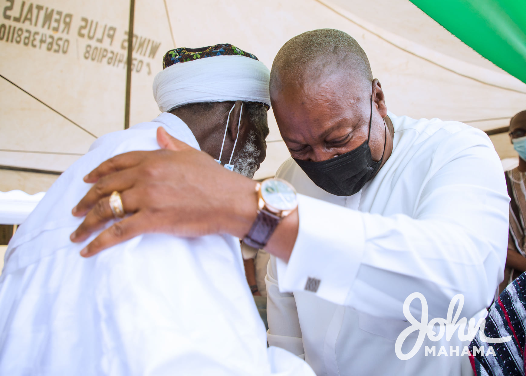 Chief Imam, Mahama latest photos warm hearts [Watch] - Adomonline.com