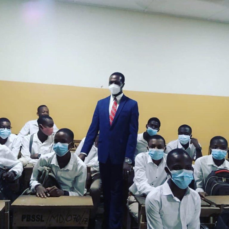 Education Minister pays surprise visit to PRESEC students - Adomonline.com