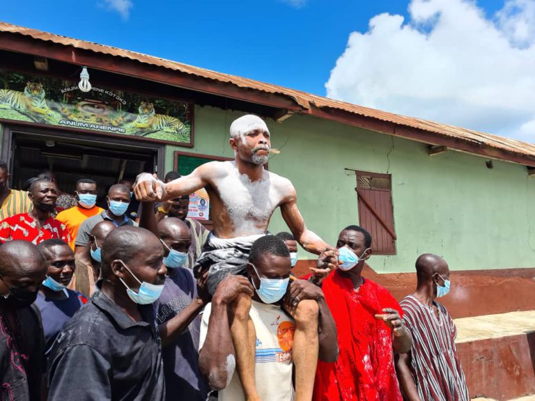 Journalist enstooled chief of Anum-Asamankese - Adomonline.com