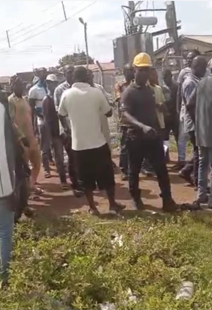 Kukuo residents chase police, VRA staff over smart meter installation ...
