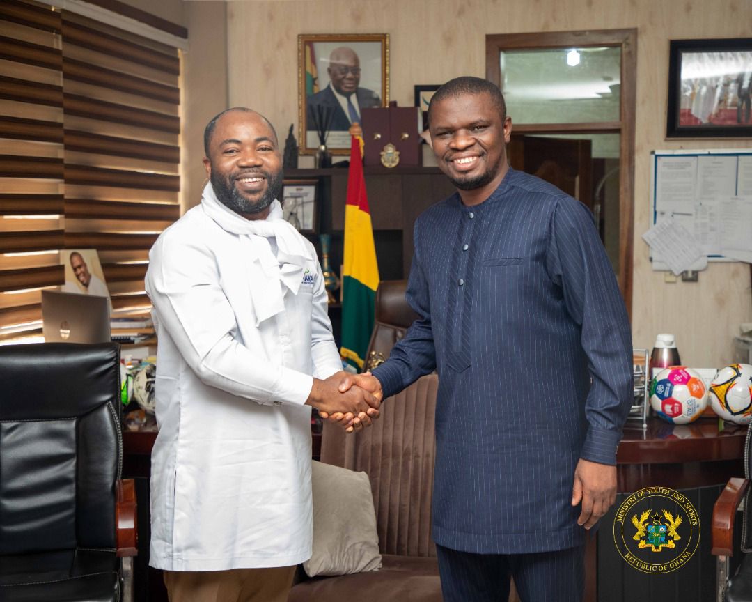 Newly elected APC President calls on Ghana Sports Minister - Adomonline.com