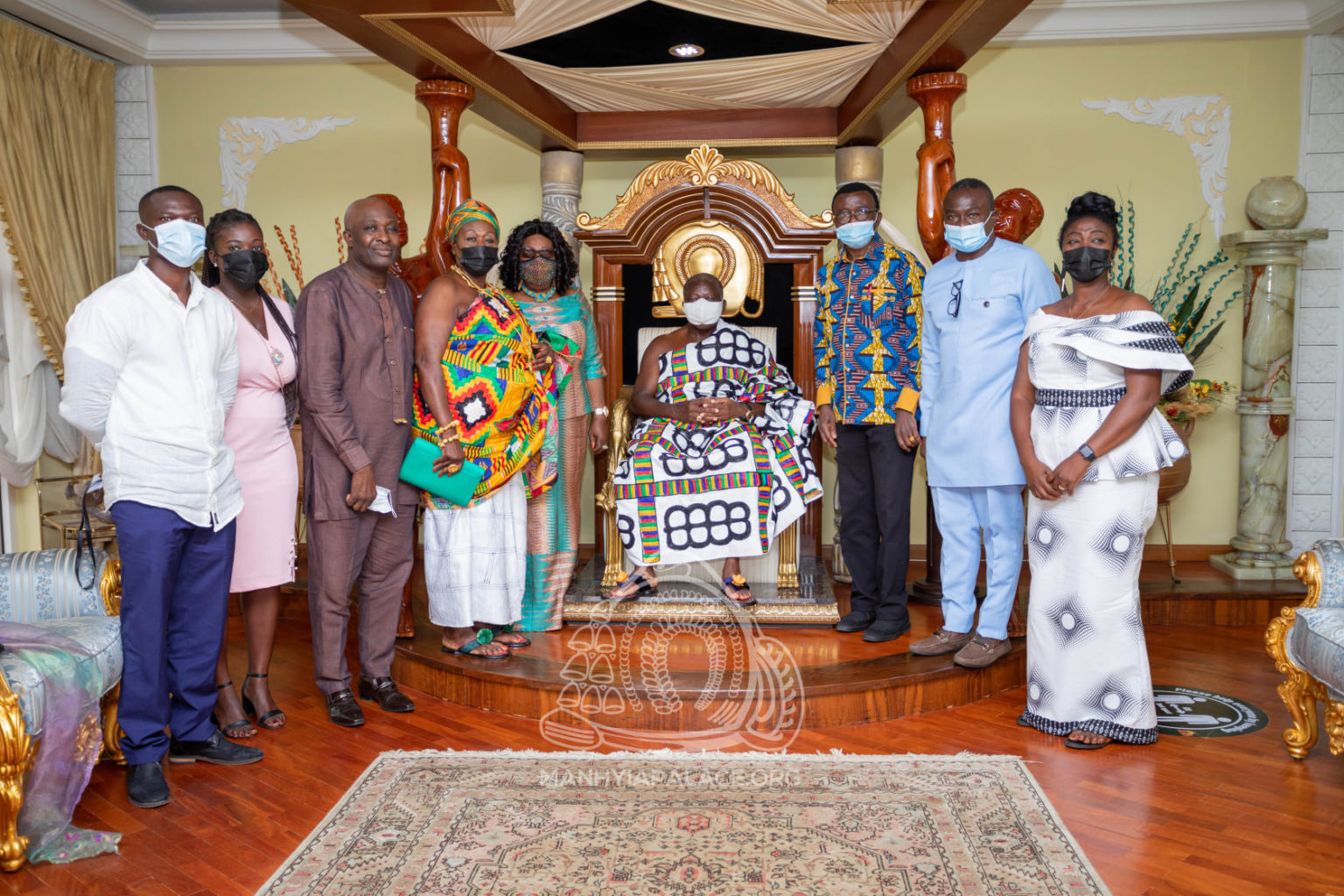 Family of General Acheampong meets Asantehene [Photos] - Adomonline.com