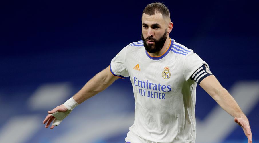 Benzema strikes as Real Madrid go seven points clear with Athletic Club ...