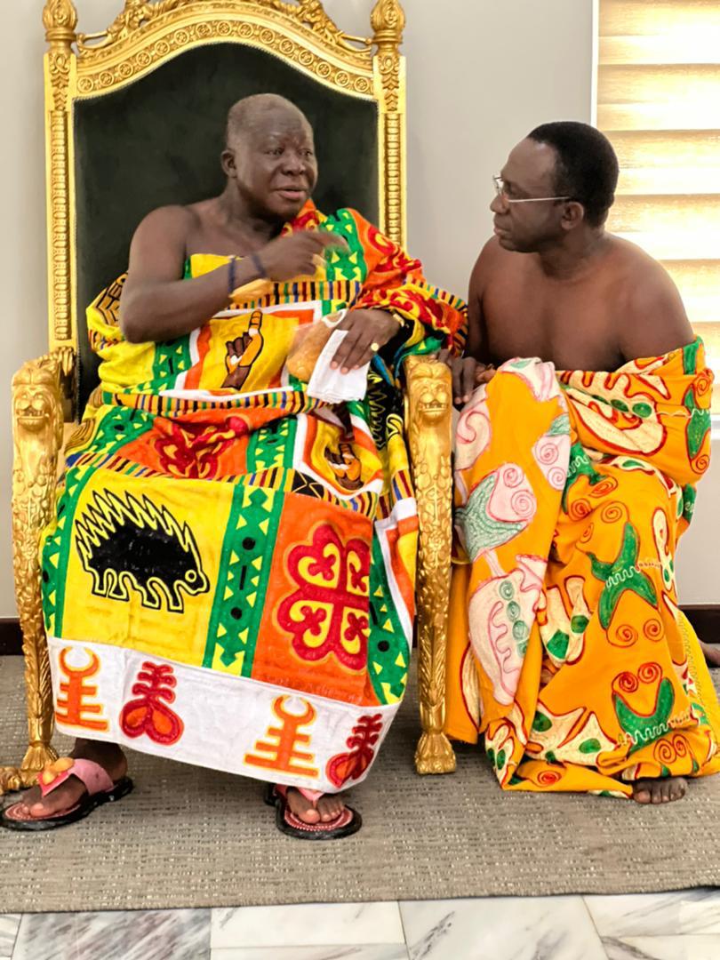 Otumfuo rekindles relationship with Awuah-Darko family [Photos] - Adomonline.com