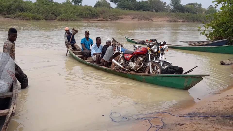 Disaster looms on White Volta as commuters board canoes without life ...