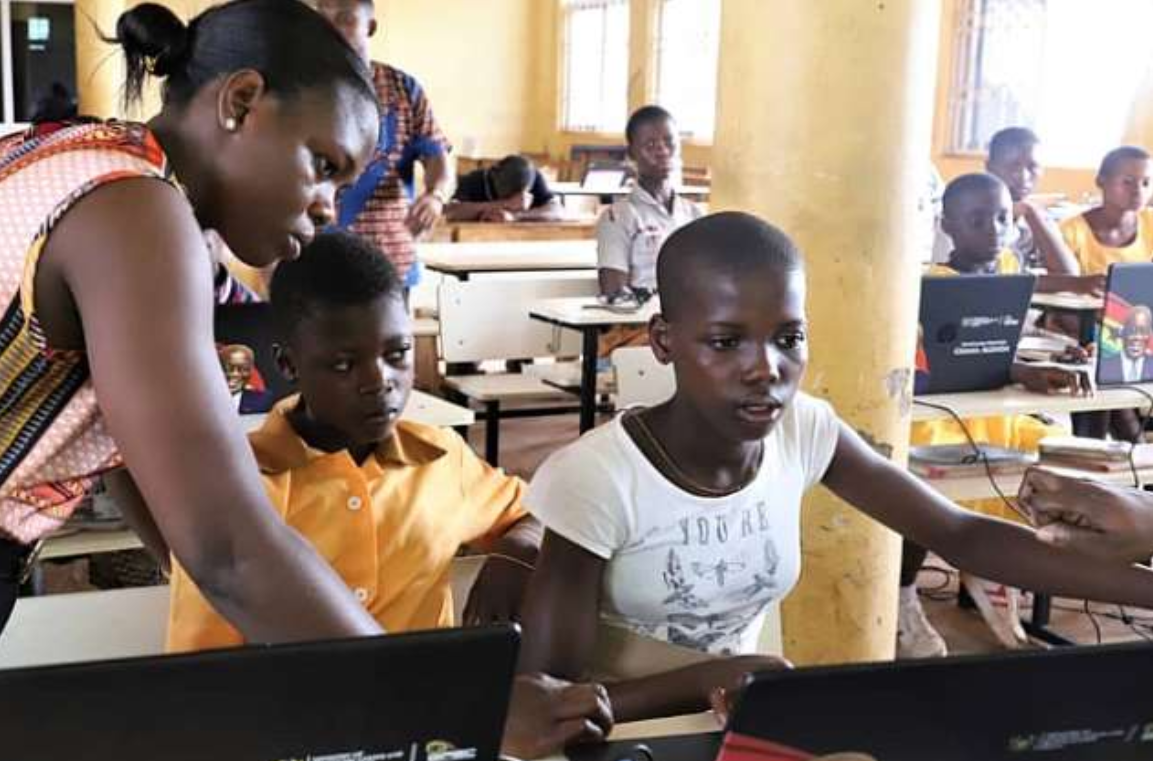 Communications and Digitalisation Ministry trains 1,000 girls in Ahafo ...