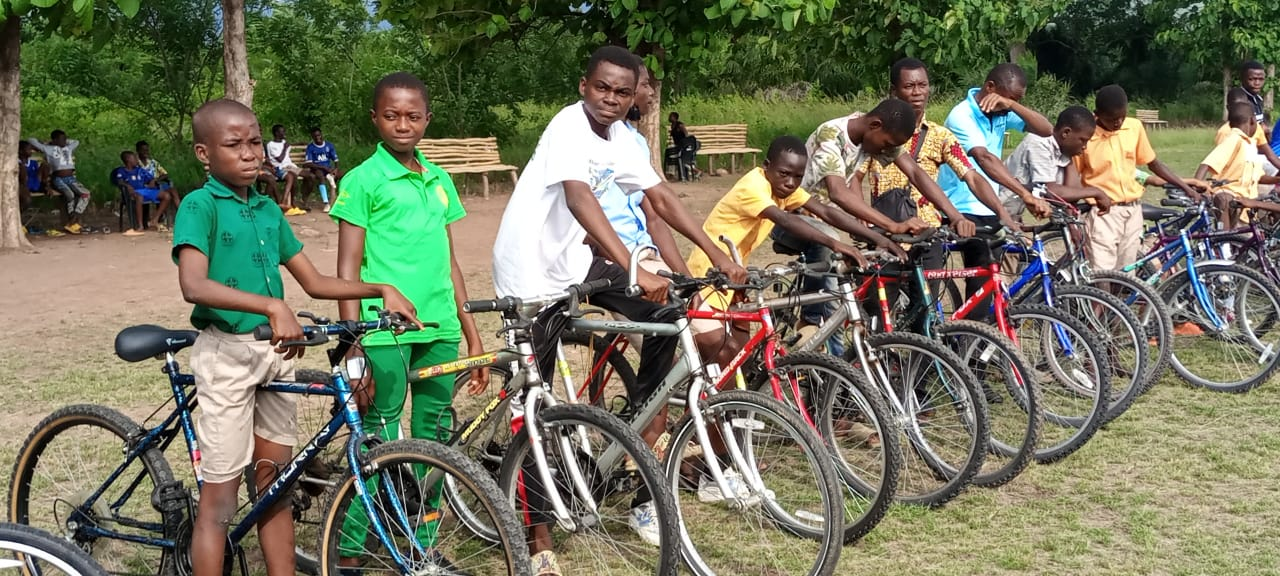 Aflao: Somewhere in Volta Region where pupils trek 4 kilometres to ...