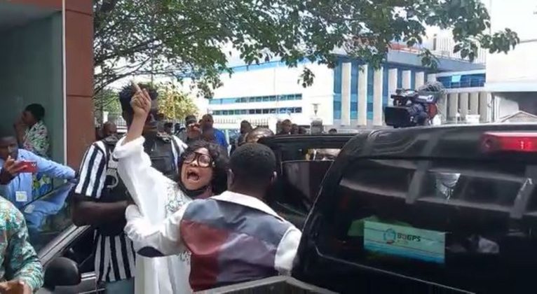 Nana Agradaa sings in court - Adomonline.com