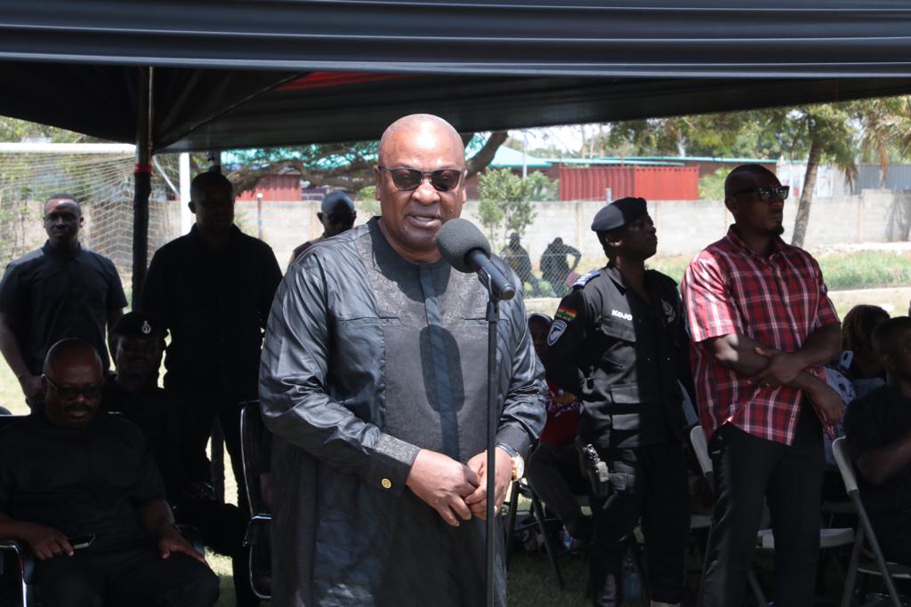Mahama mourns with A.B Crenstil's family [Photos] - Adomonline.com