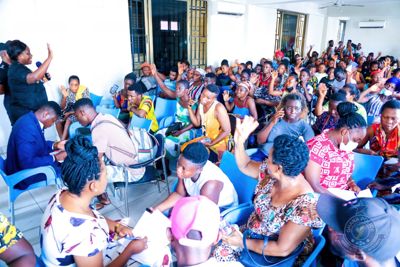 Police offer psycho-social support to Kantamanto fire victims [Photos ...