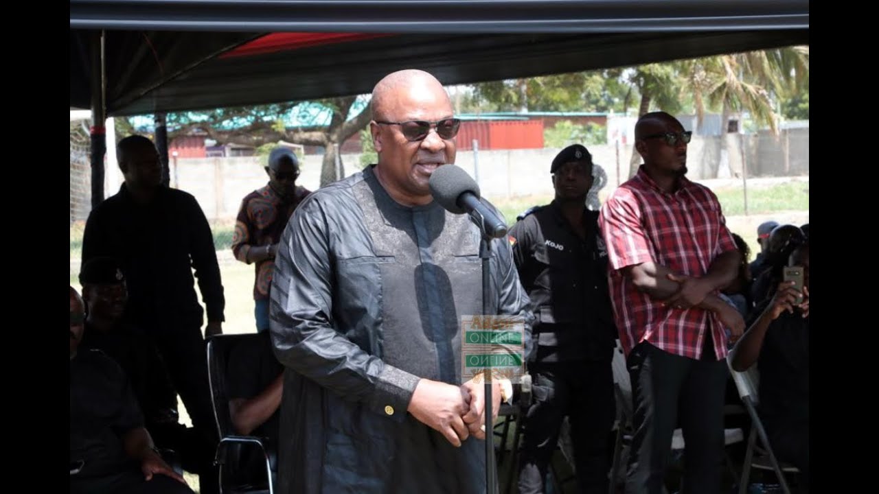 Mahama shares interesting moment with late highlife legend A. B ...