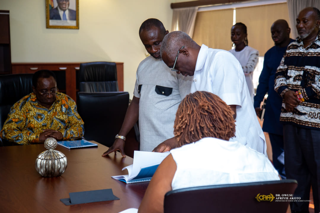 Dr Afriyie Akoto hands over Agric Ministry to Hawa Koomson [Photos ...