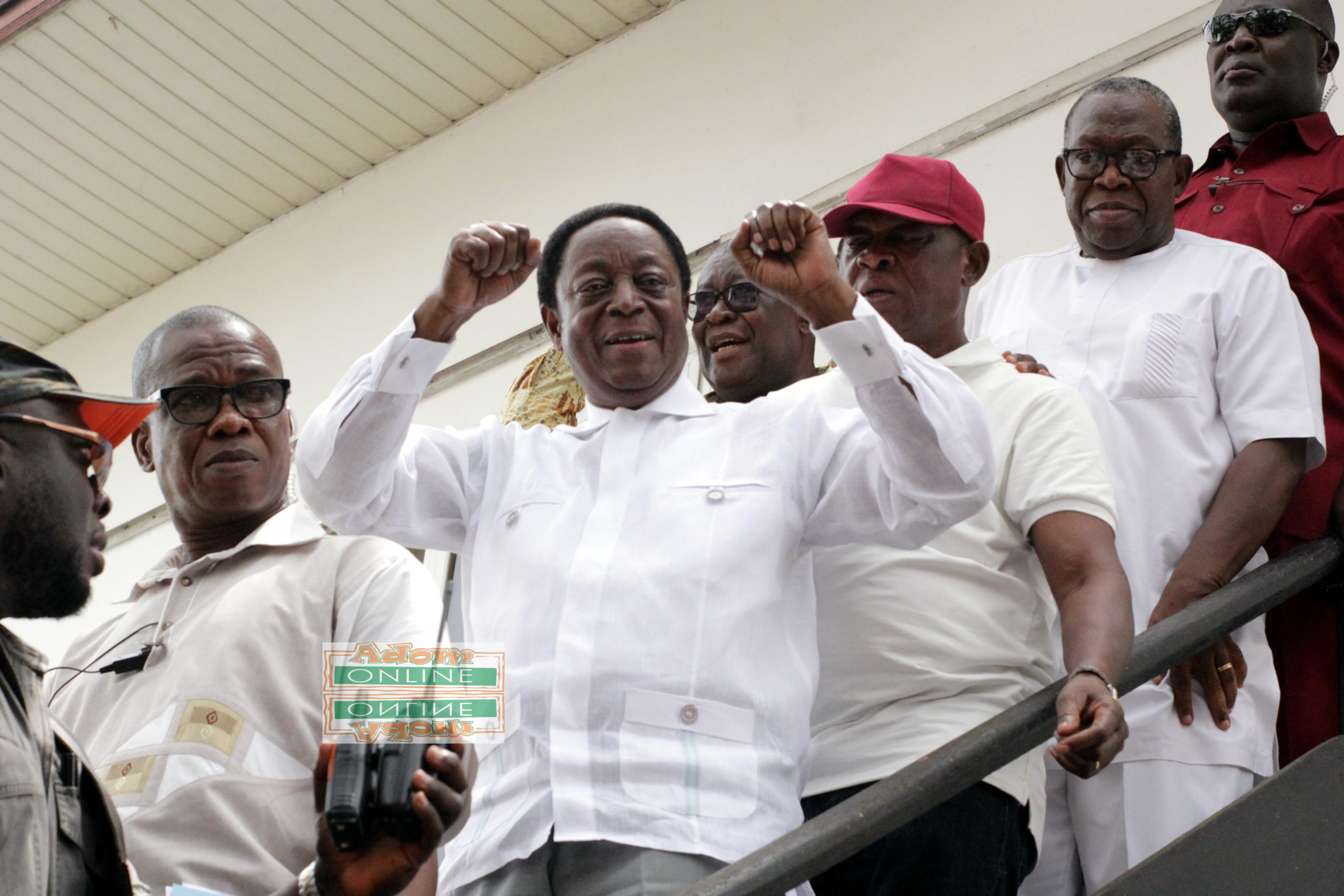 Exciting scenes as Kwabena Duffuor picks nomination forms