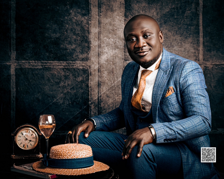 Adom FM's ‘Agor)nie' listeners surprise Kobby Stonne on his birthday ...