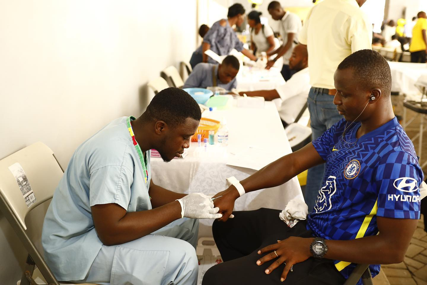 MTN targets 4,000 pints of blood in Save a Life Blood dona­tion ...