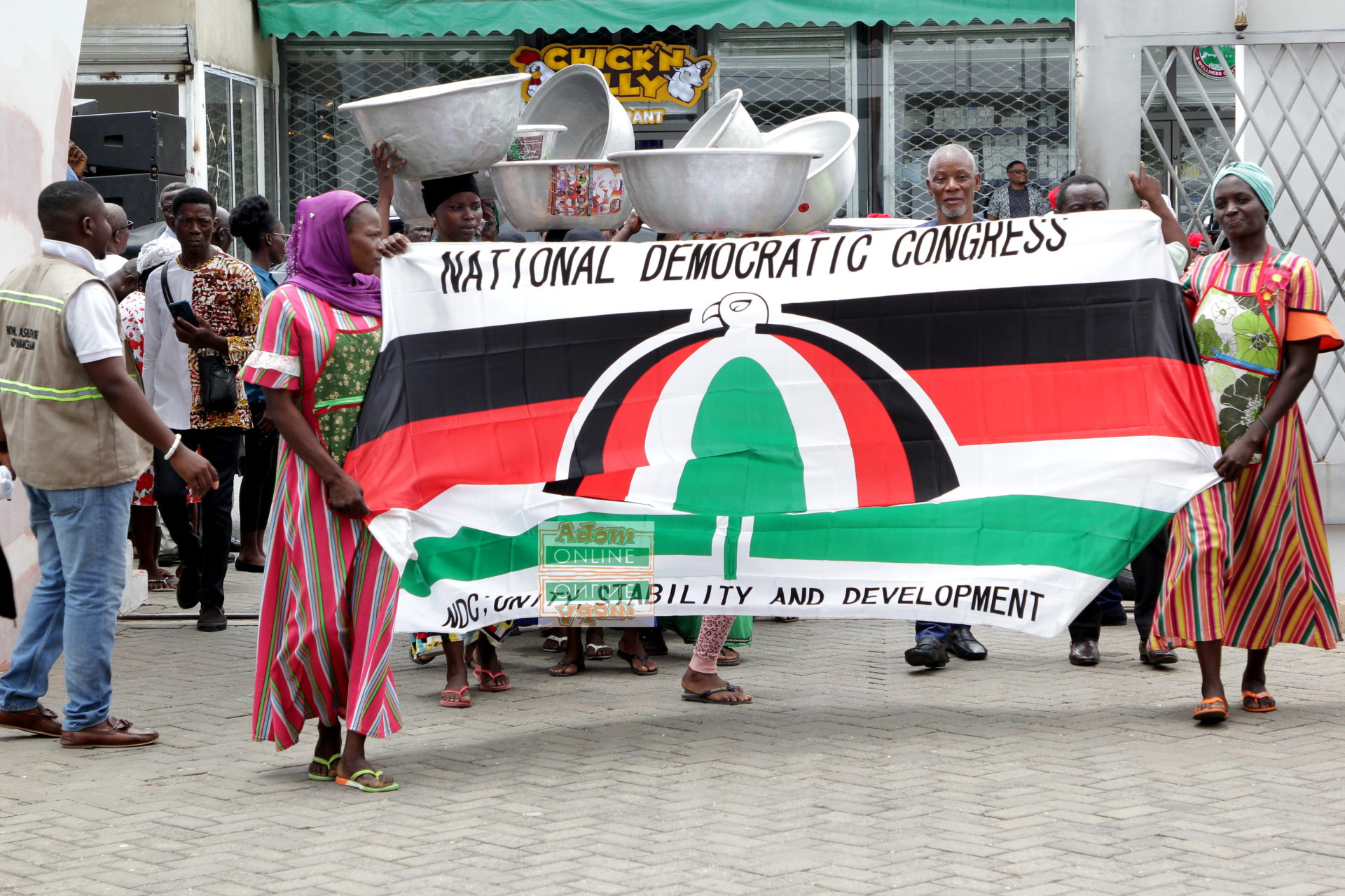 Alabi, Julius Debrah, other NDC gurus attend Mahama's vetting [Photos ...