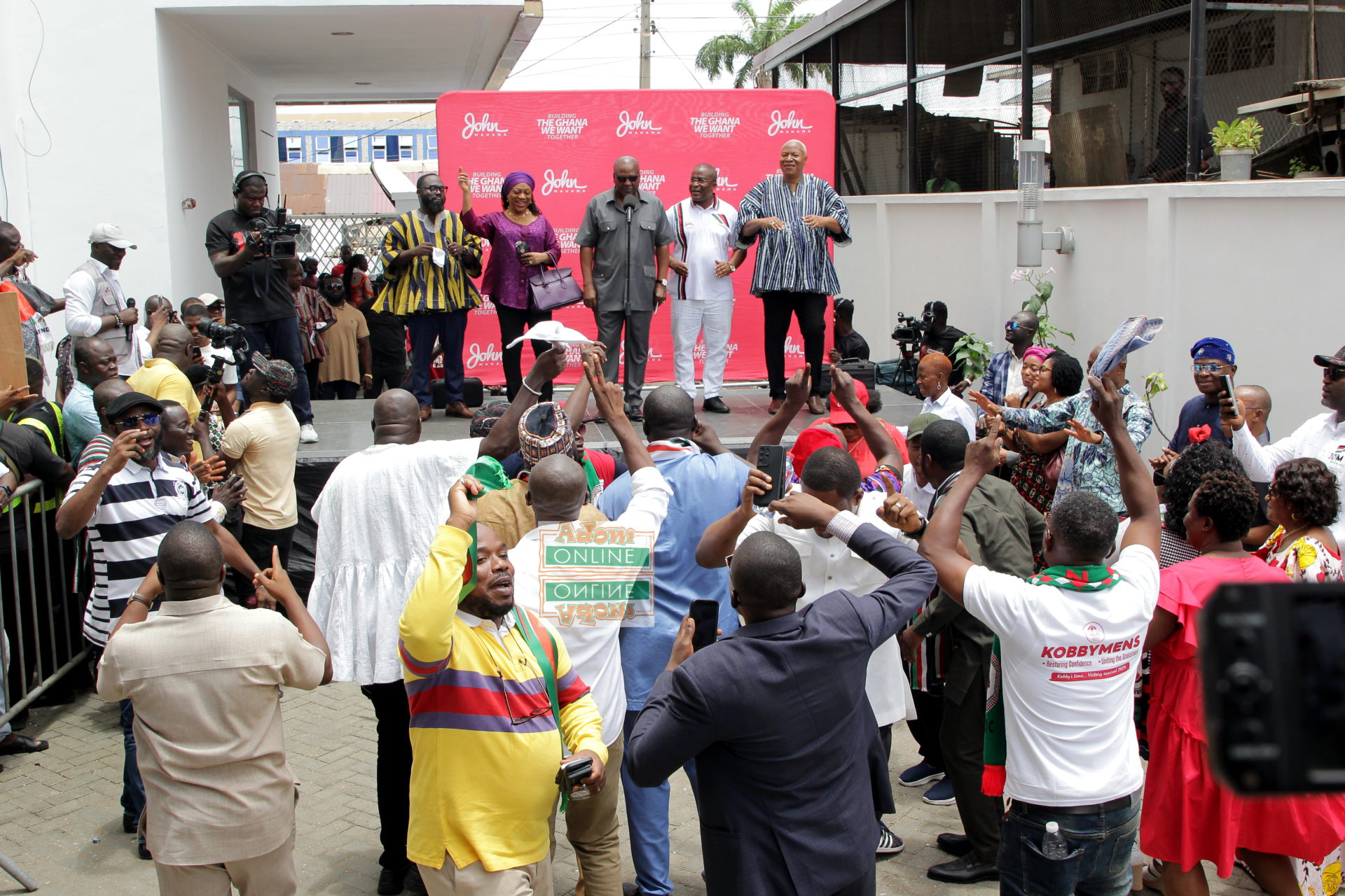 Alabi, Julius Debrah, other NDC gurus attend Mahama's vetting [Photos ...