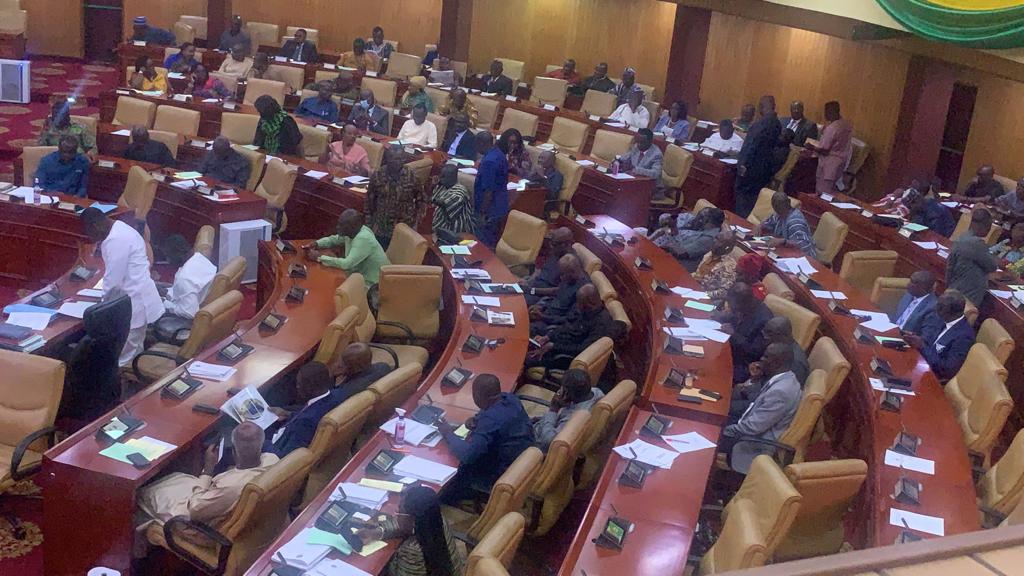 NPP MPs turn up in numbers as parliament decides fate of ministerial ...