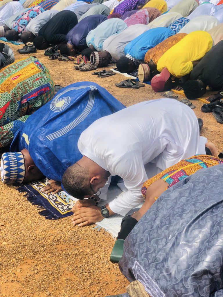 Reactions as Catholic priest joins Muslims for Eid-Fitr prayers [Photos ...