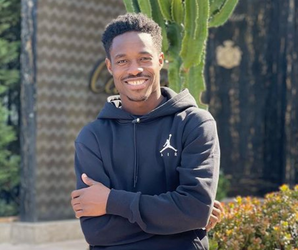 Former Ghana U17 captain Eric Ayiah gives scholarship to 'kayayo ...