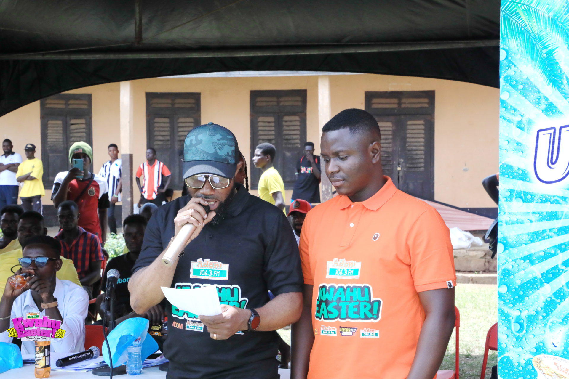 Obomeng Chief inaugurates Kwahu Obomeng astroturf park - Adomonline.com