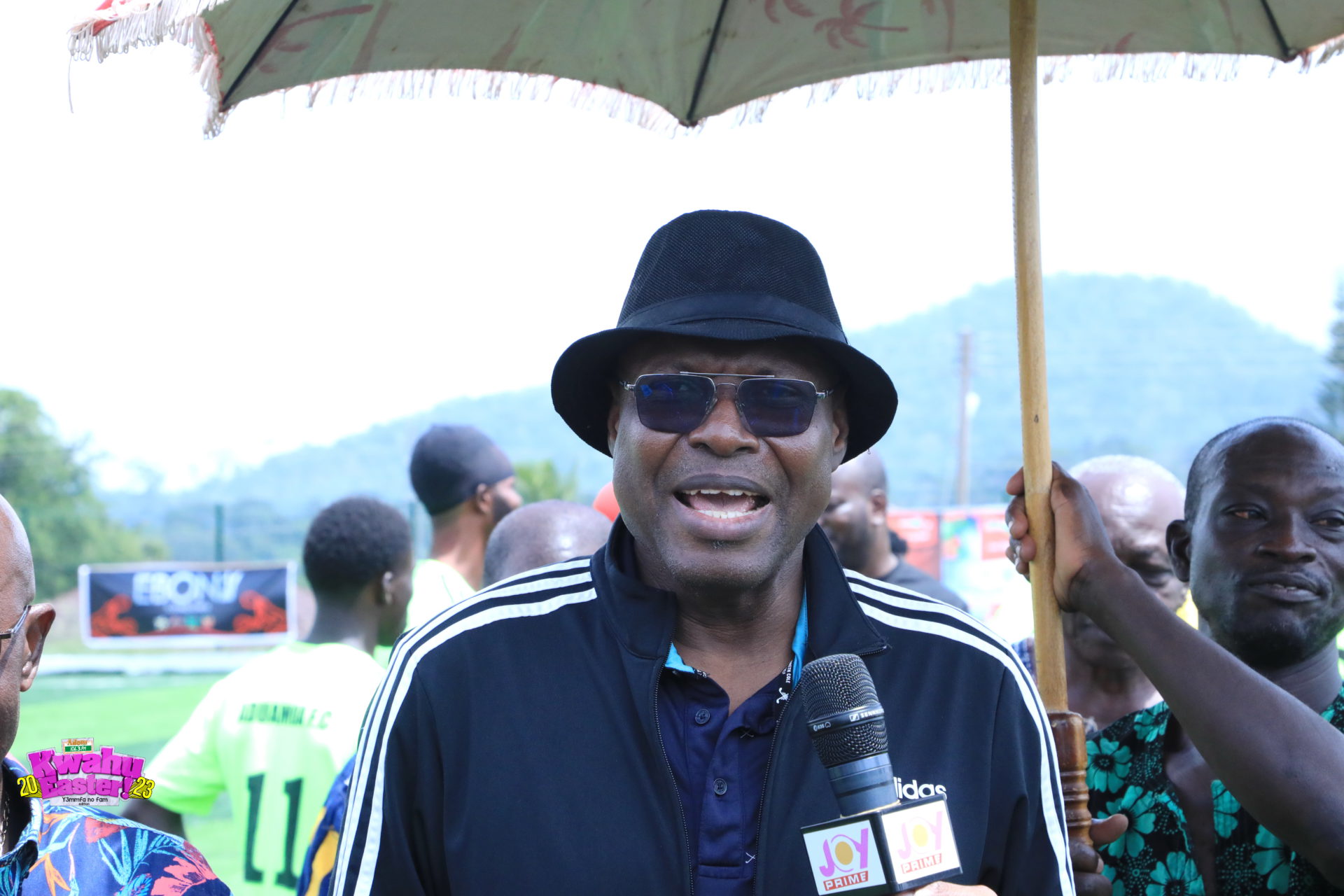 Obomeng Chief inaugurates Kwahu Obomeng astroturf park