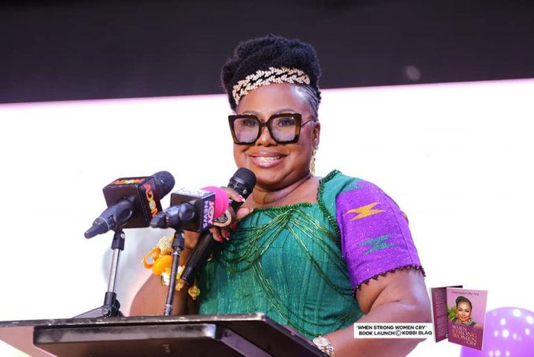 Gifty Anti attracts hundreds with sixth book launch [Photos ...