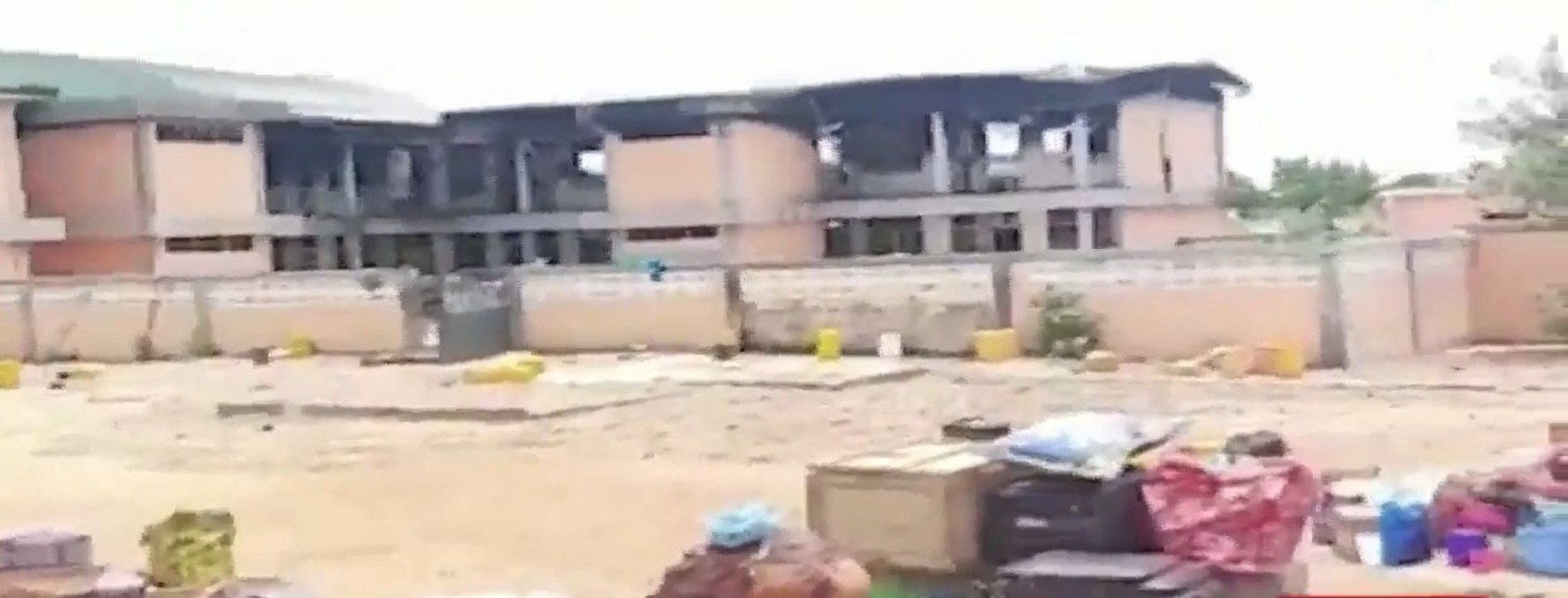 Students stranded as fire guts Bawku SHS girls' dormitory - Adomonline.com