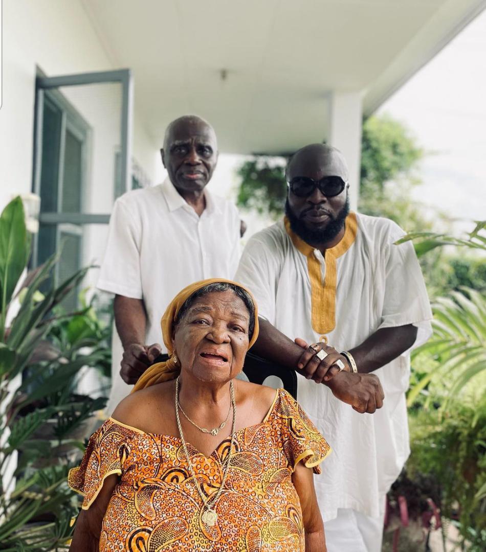 Heartwarming photos of Tsatsu Tsikata and his mother as she turns 98 ...